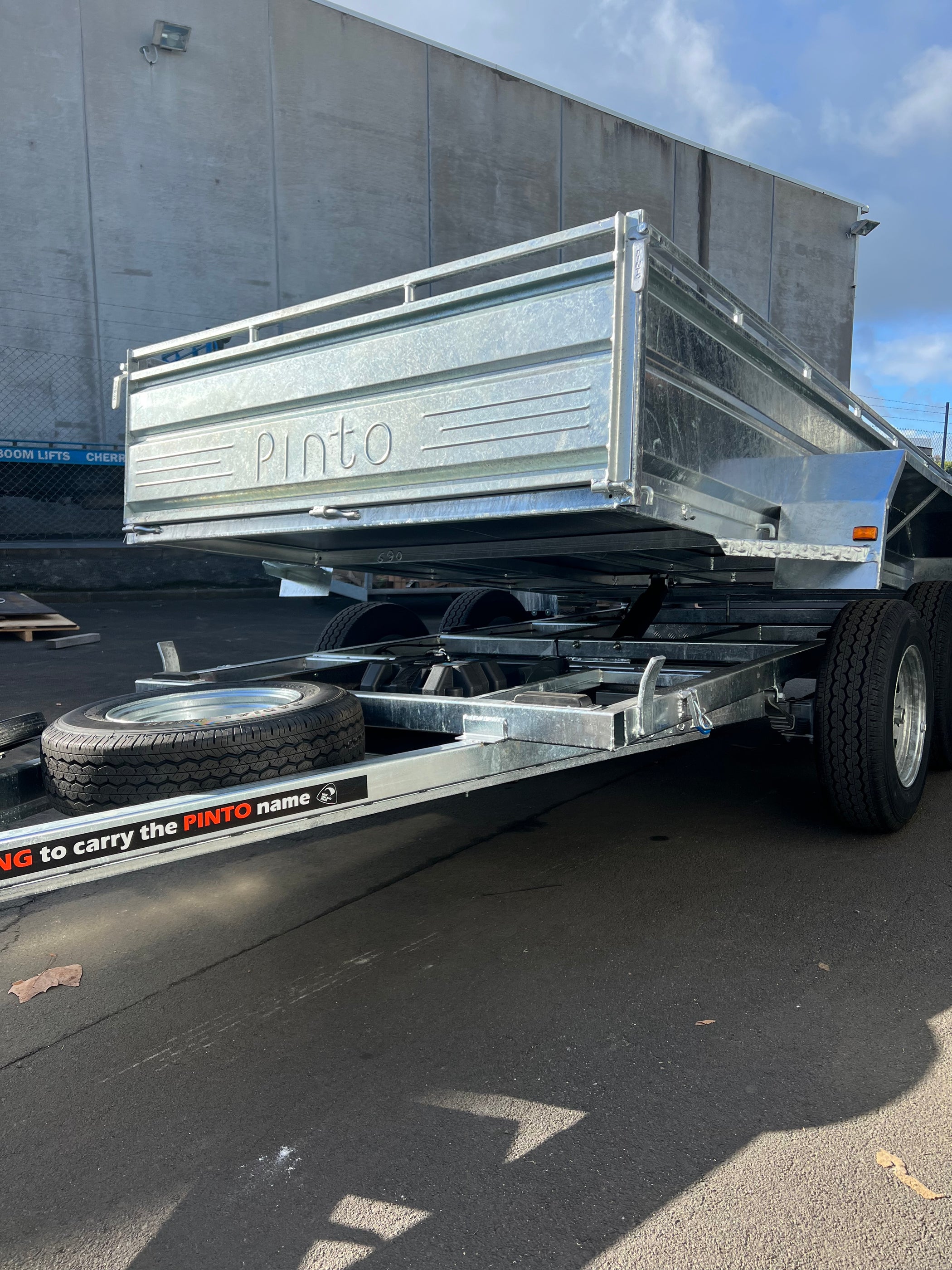 Tandem Axle Braked Hydraulic Tipper Trailer NZ | Pinto Trailers