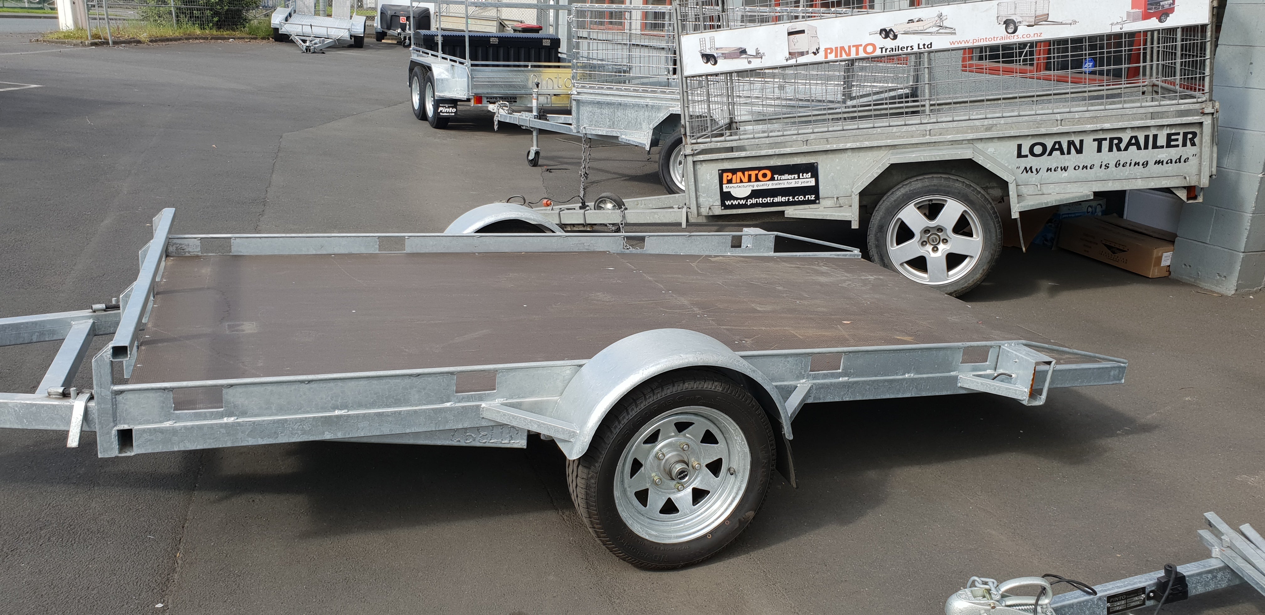 Low Commercial Trailer NZ | Easy-Load Work Trailer | Pinto Trailers