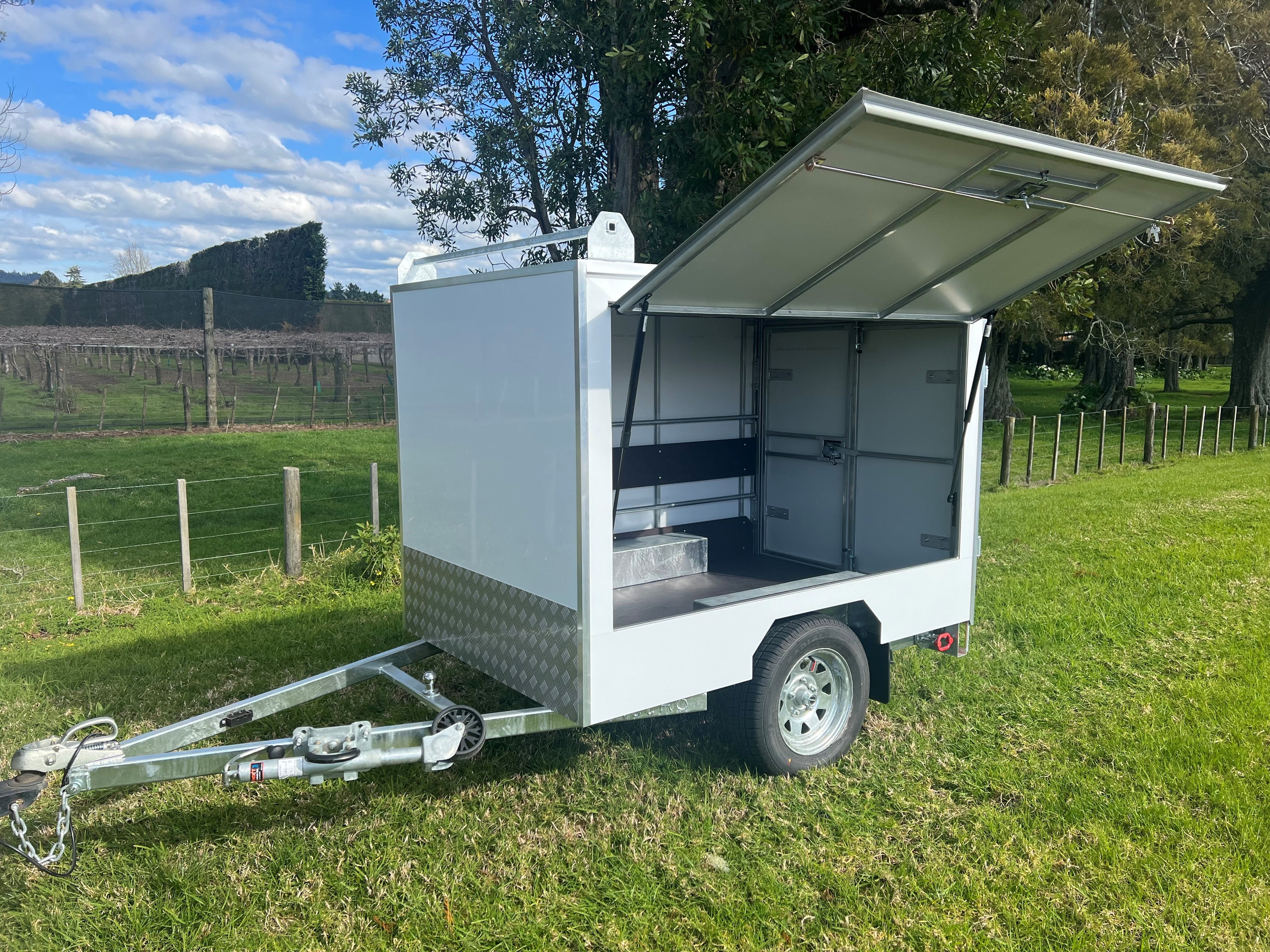 Luggage Trailer NZ | Lightweight Hauling Trailer | Pinto Trailers
